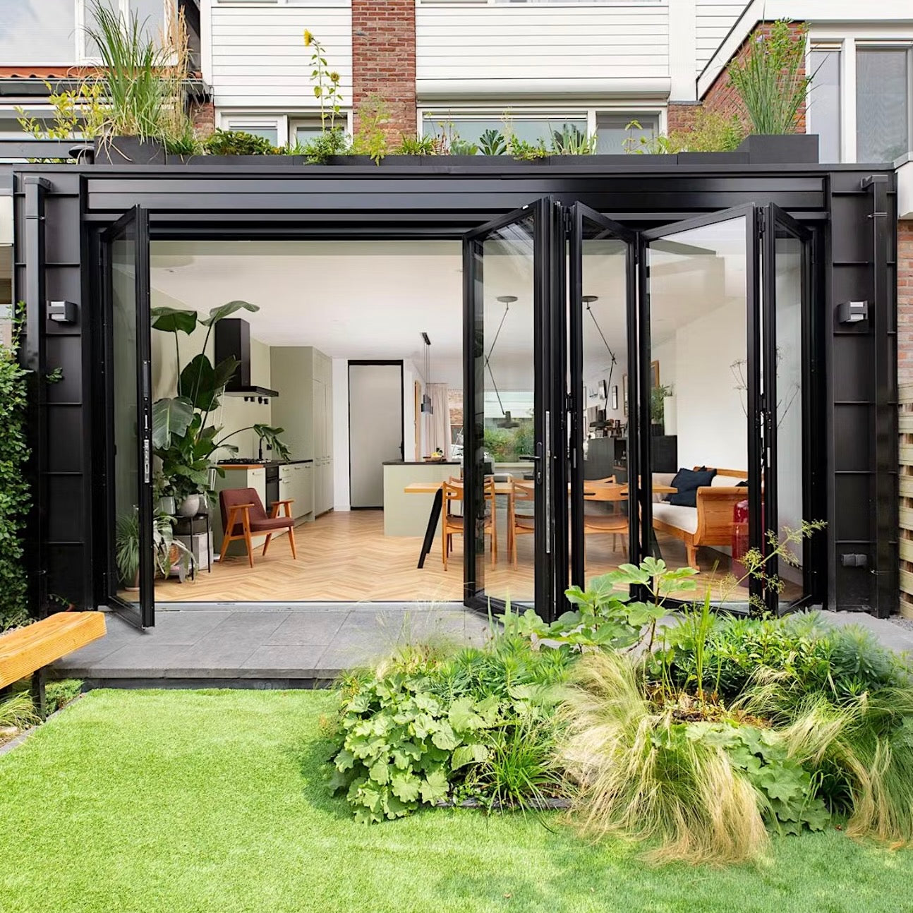 NanaWall | NW Aluminum 640 8 Panel Folding Door System – unbuilt