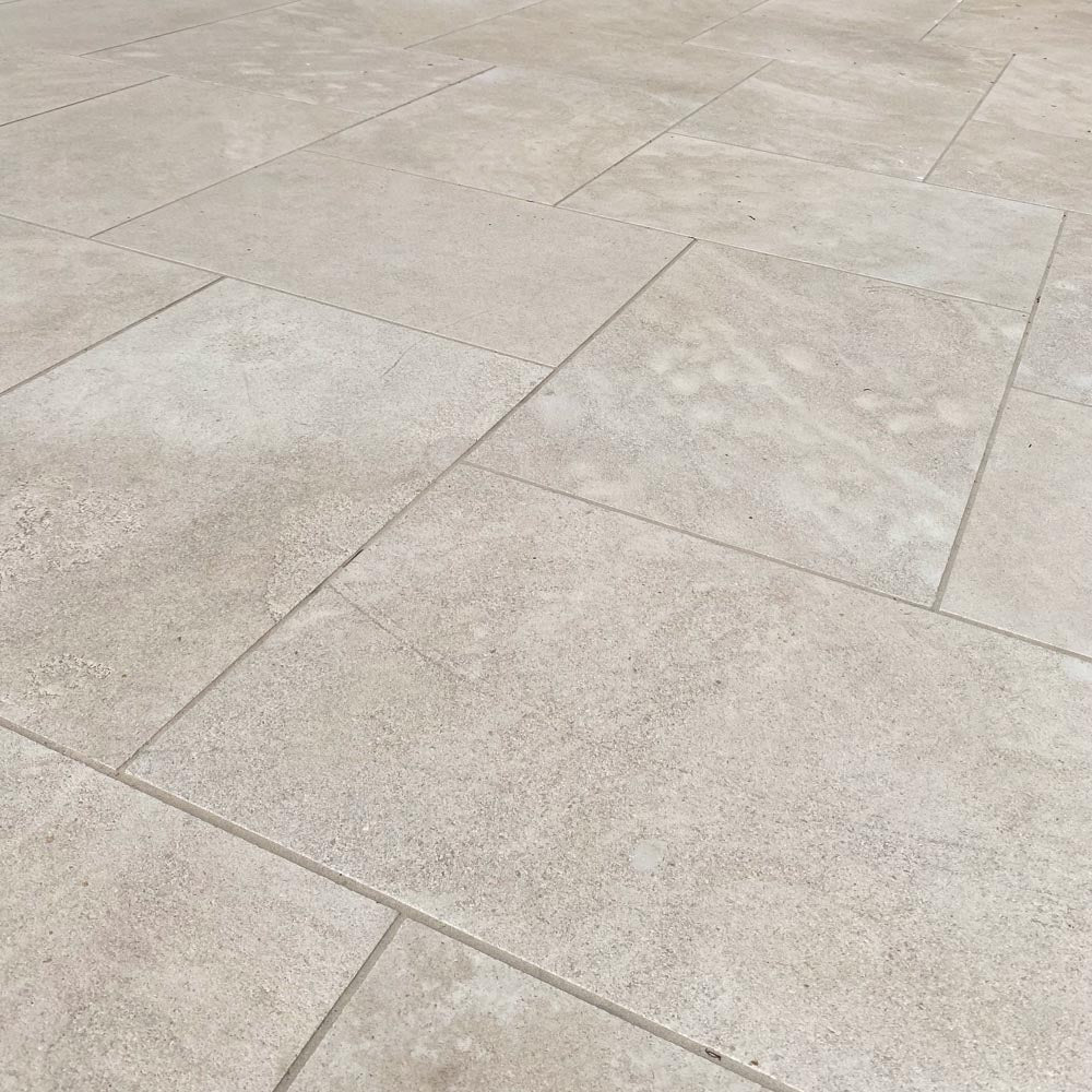 Stone Products Unlimited | 18x36 Limestone Tile in Golden Beaches – unbuilt